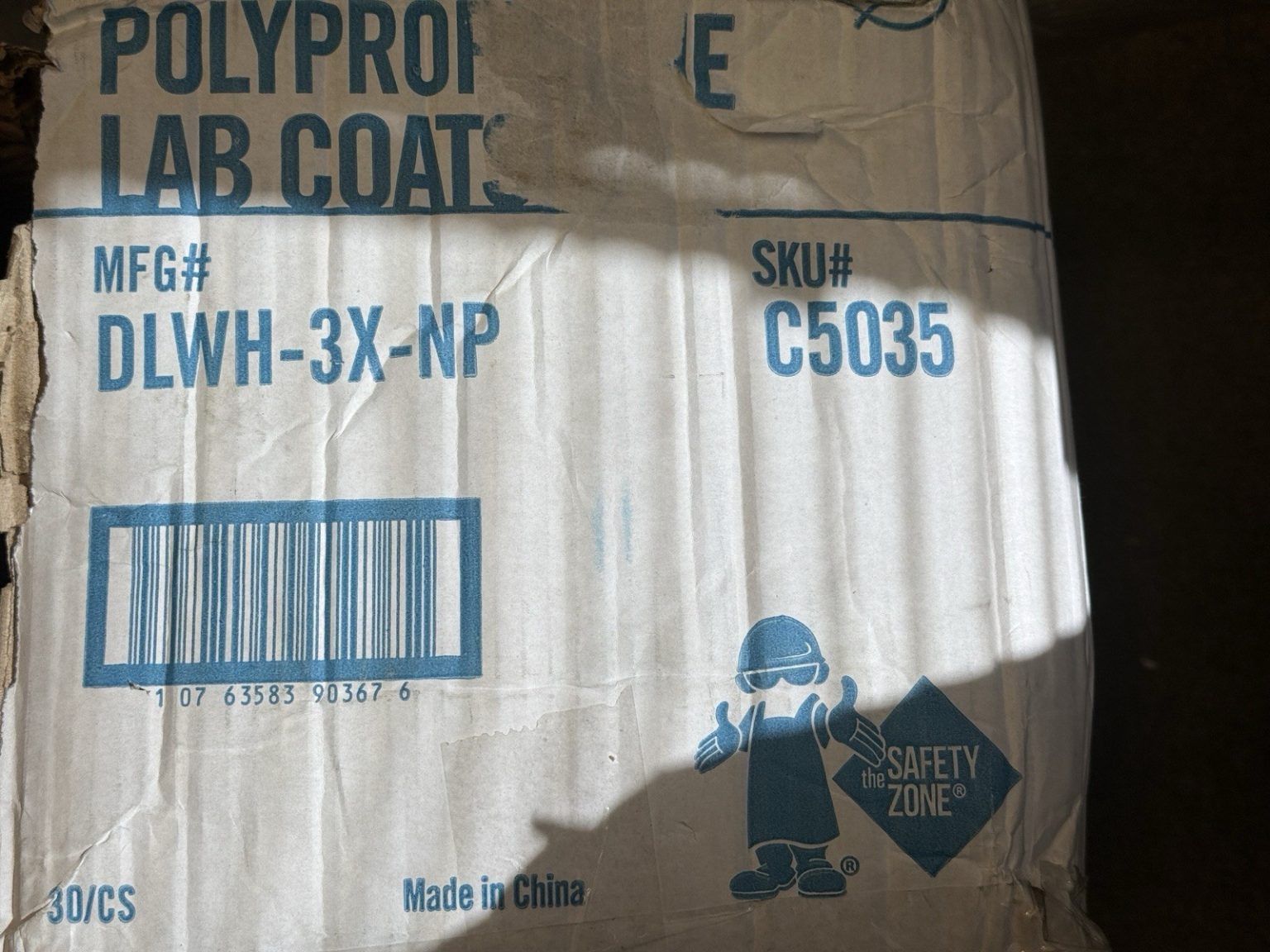 Safety Zone Spunbond Polypropylene No Pocket Lab Coat - 3XL