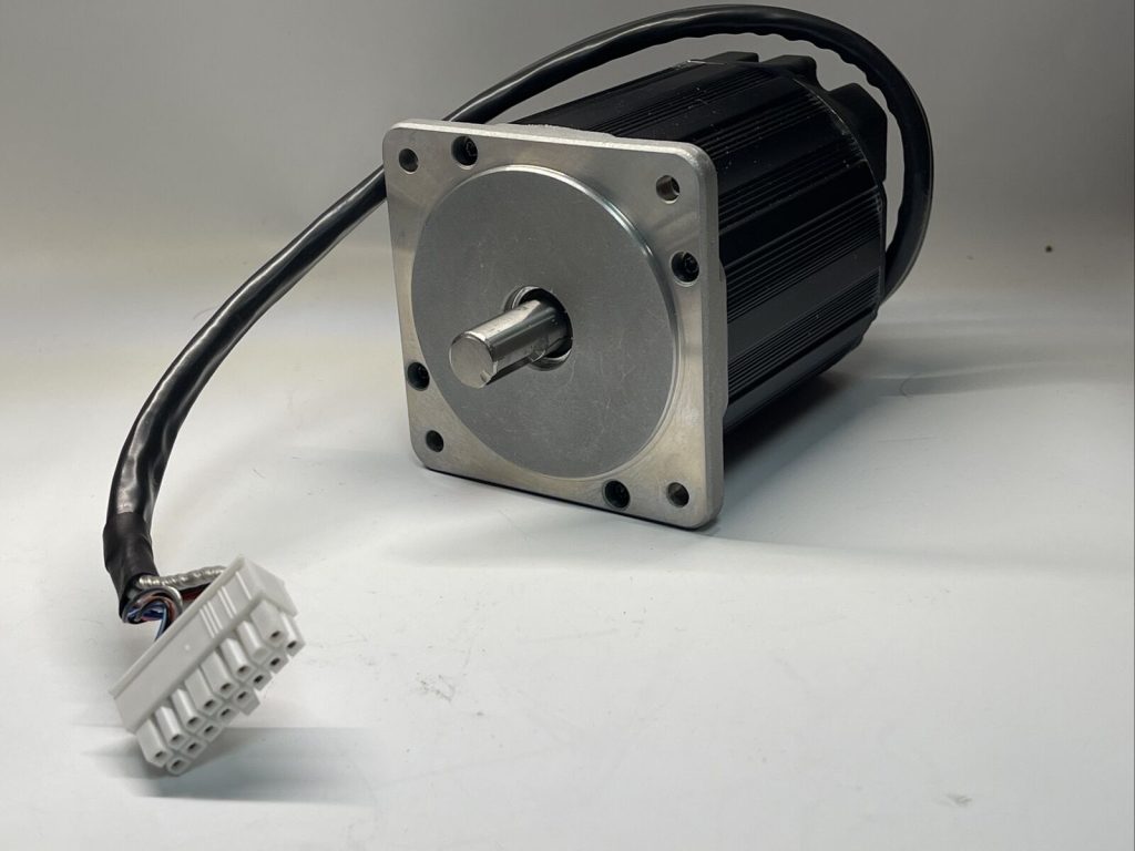 Teknic M-3432S-LN-04D Brushless DC Servo Motor