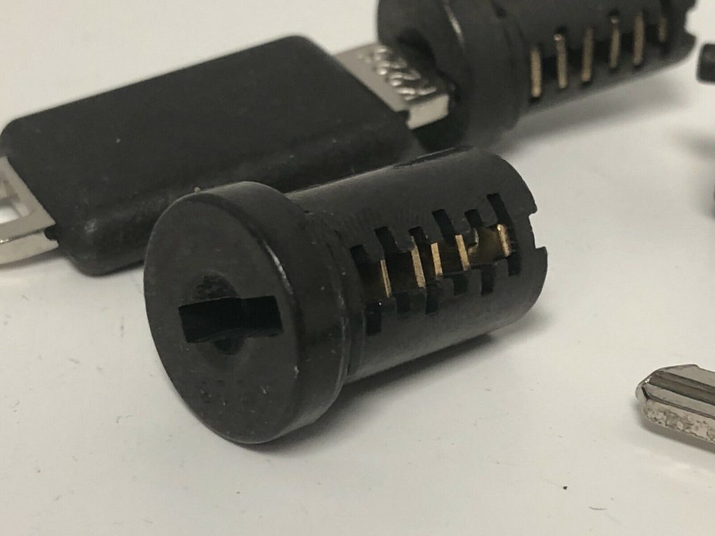 Knoll K1 , range from K200 -> K250 Series Code Keys with Lock cores, 3/sets