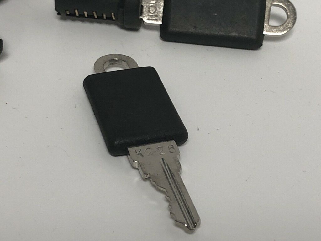 Knoll K1 , range from K200 -> K250 Series Code Keys with Lock cores, 3/sets