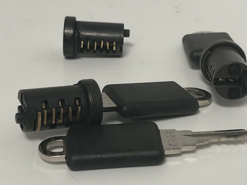 Knoll K1 , range from K200 -> K250 Series Code Keys with Lock cores, 3/sets