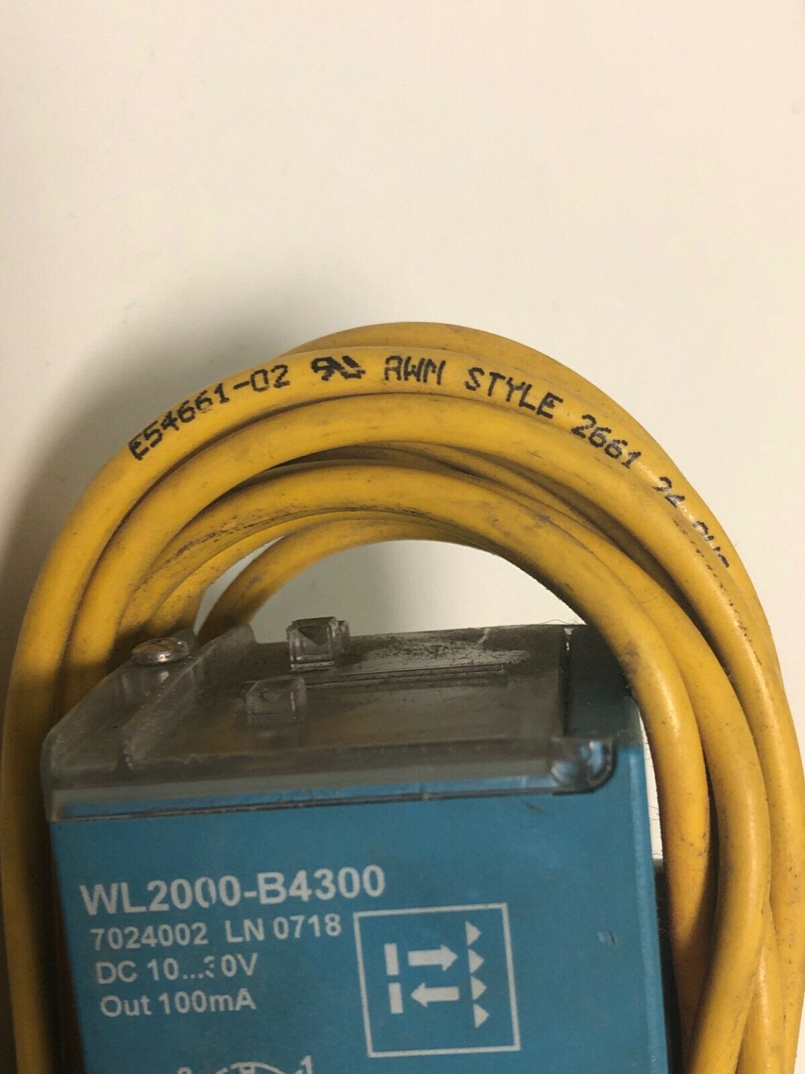 SICK WL2000-B4300 Photoelectric Sensor