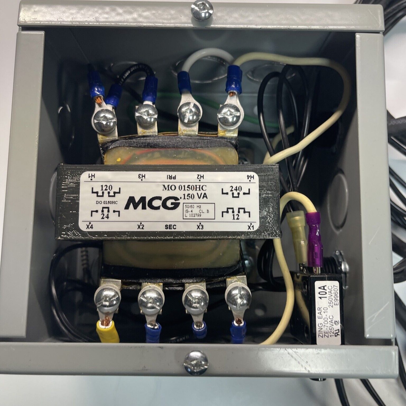 MCG MO 0150UH TRANSFORMER - Inside enclosure