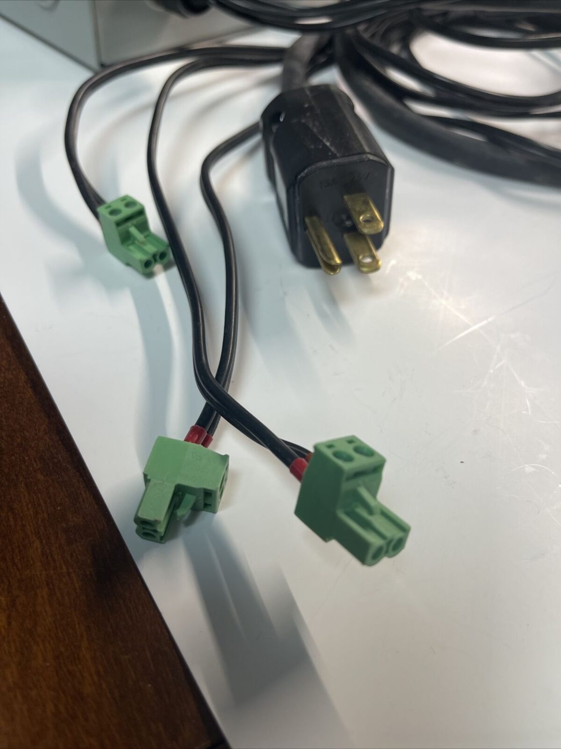 MCG MO 0150UH TRANSFORMER - Inside enclosure