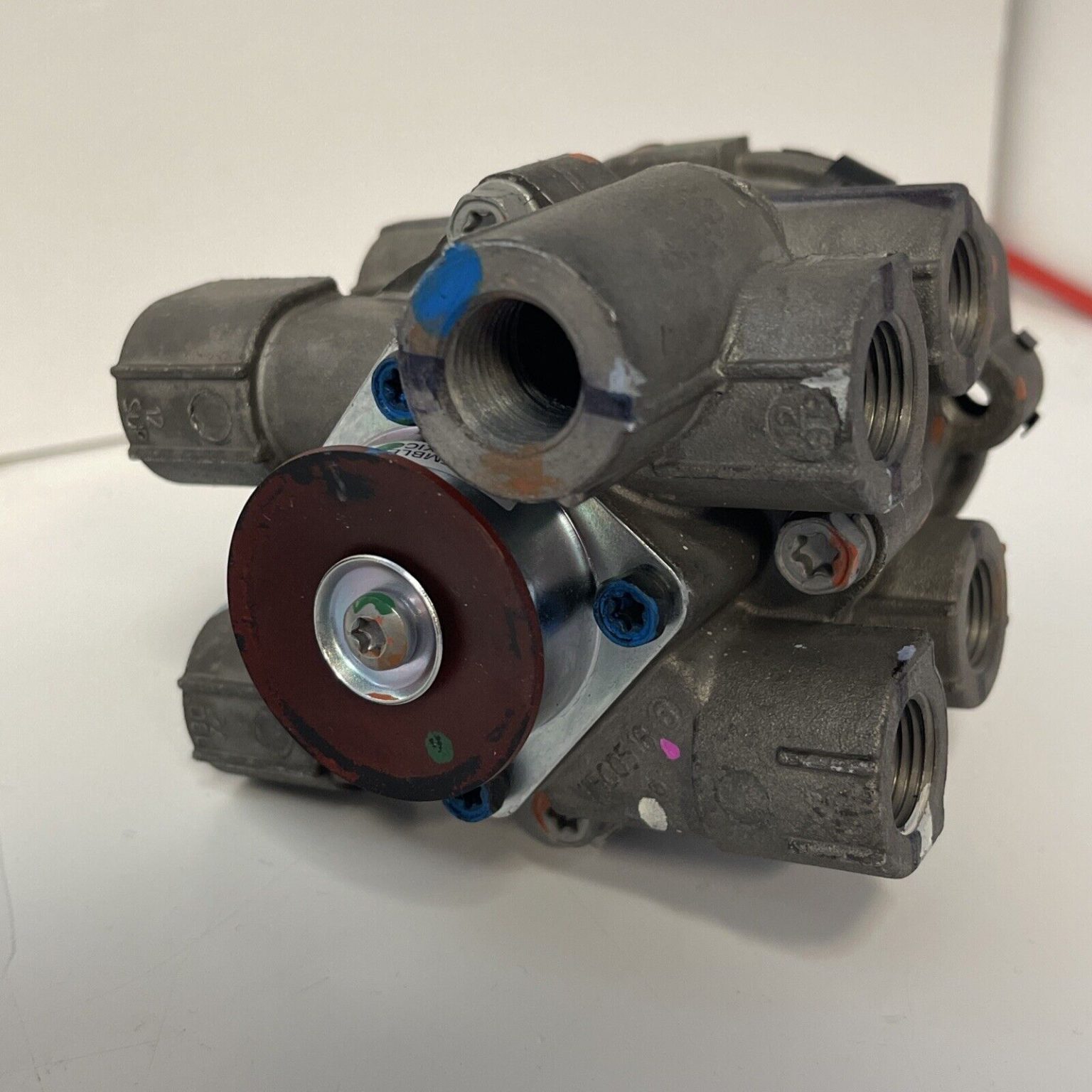 GENUINE BENDIX 800629 E-8P Foot Valve