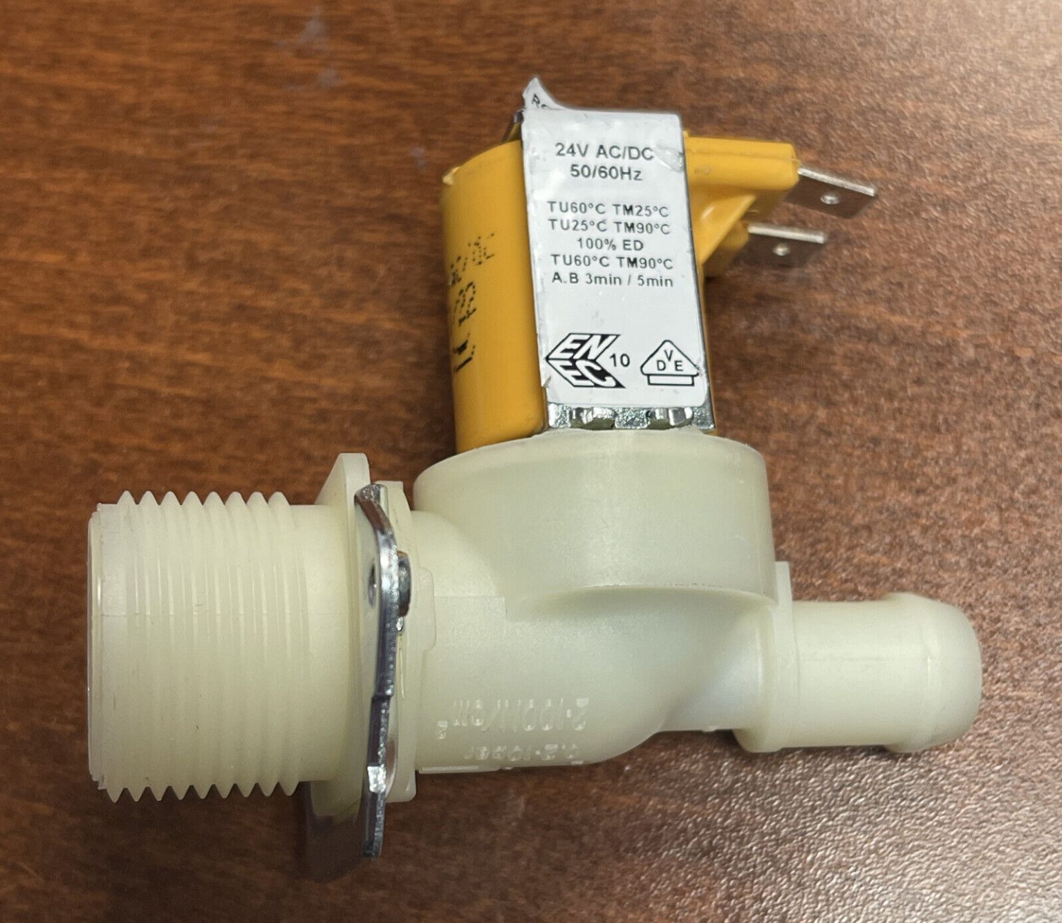 RobertShaw Fetco 1057.00043.00 Solenoid Valve, 5.5L/min Inlet Flow Reg