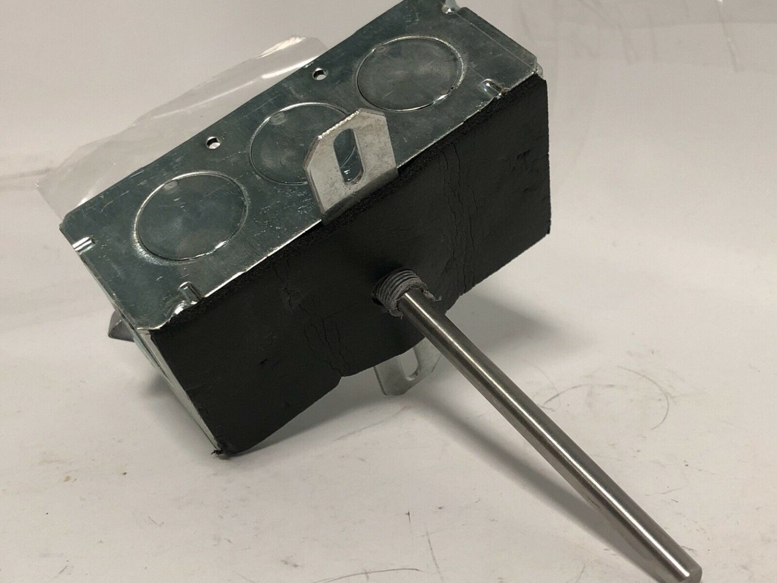 Schneider ETD500-4 , 4" duct Temperature Sensor 10K OHM (type III ...