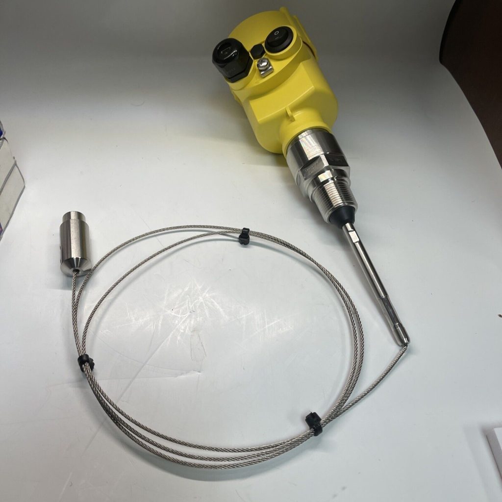 VEGAFLEX 81 TDR sensor for continuous level and interface measurement ...