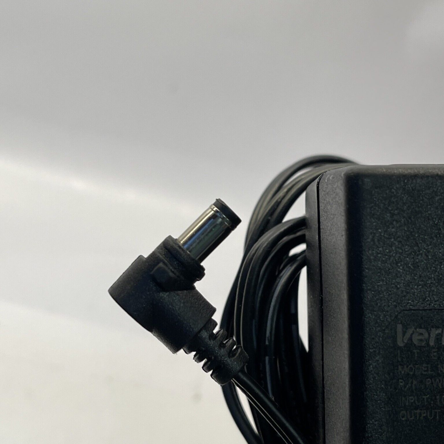 VeriFone AU-79A0n Power Adapter Charging Cable, used
