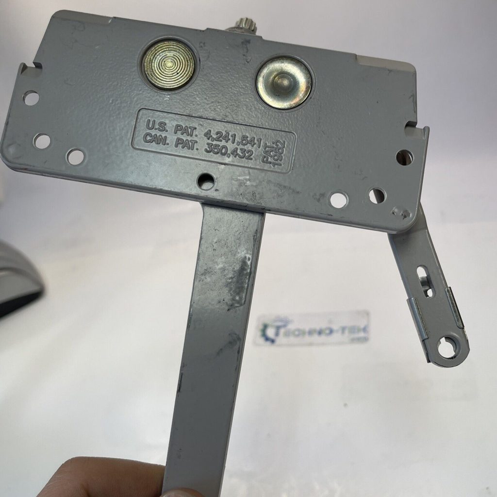 Dual Arm Left-Hand Casement Window Operator Stud Bracket for Truth ...