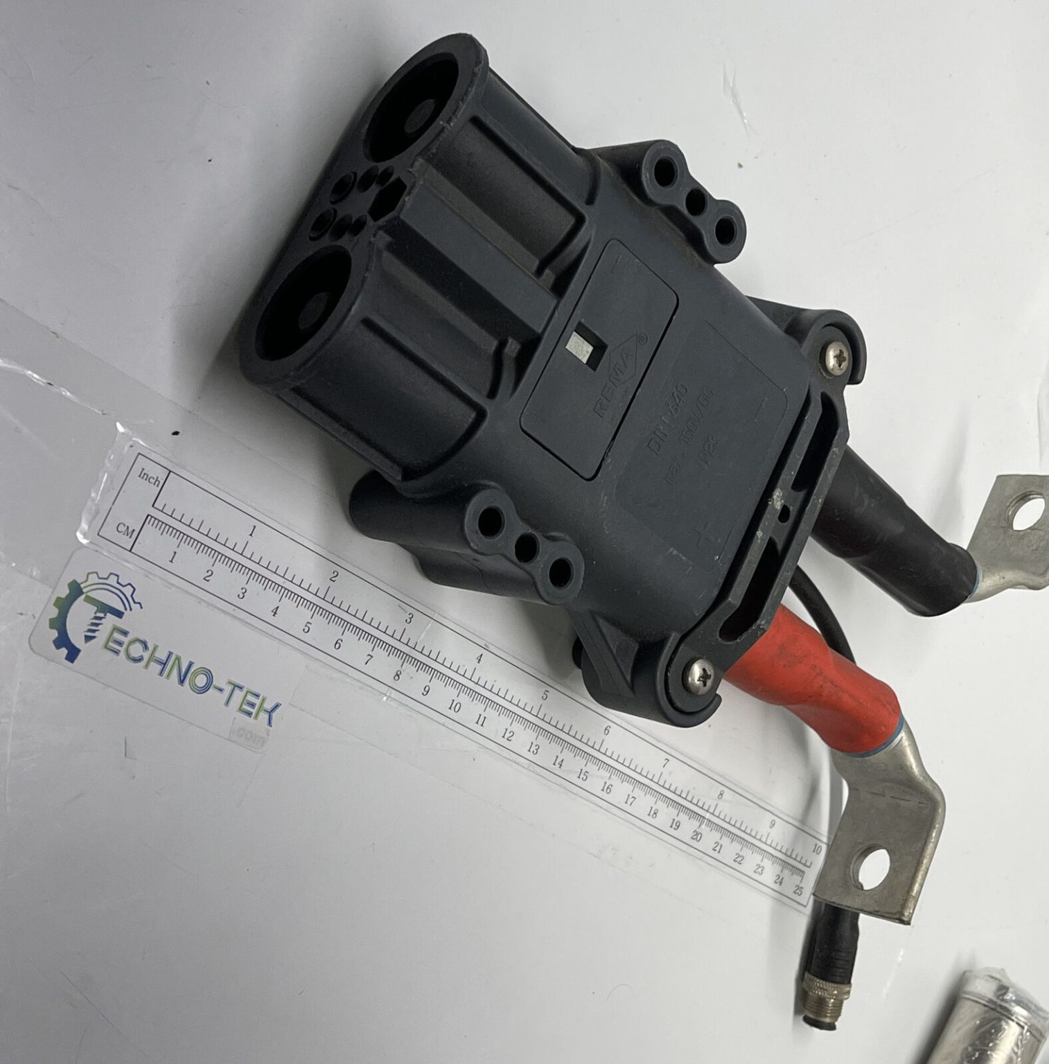 REMA DIN 640 SOCKET HIGH POWER BATTERY CONNECTOR (FEMALE / BATTERY SIDE)