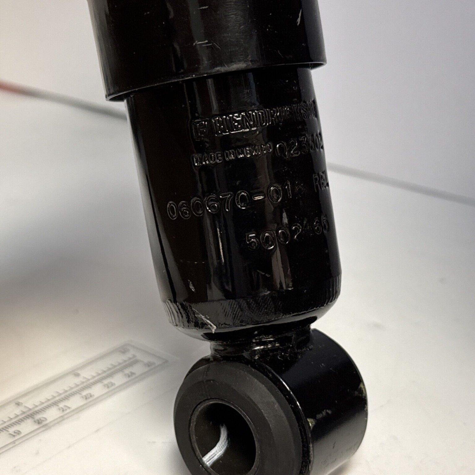 Hendrickson Rear Shock Absorber 060670-018 5002465