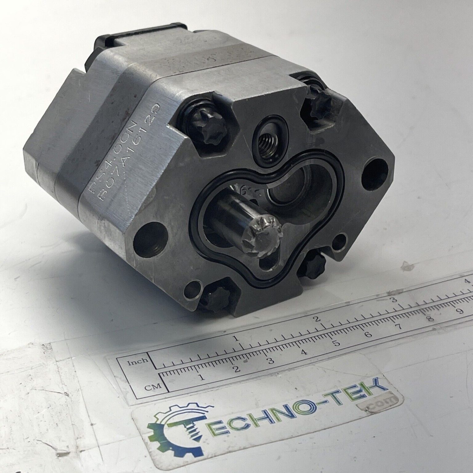 KP25 SPX Stone Fenner Gear Pump / broken shaft