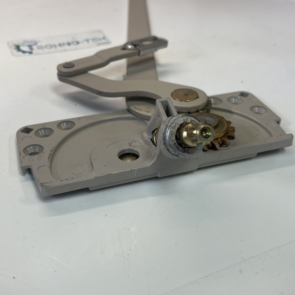 Dual Arm Right-Hand Casement Window Operator Stud Bracket for Truth ...